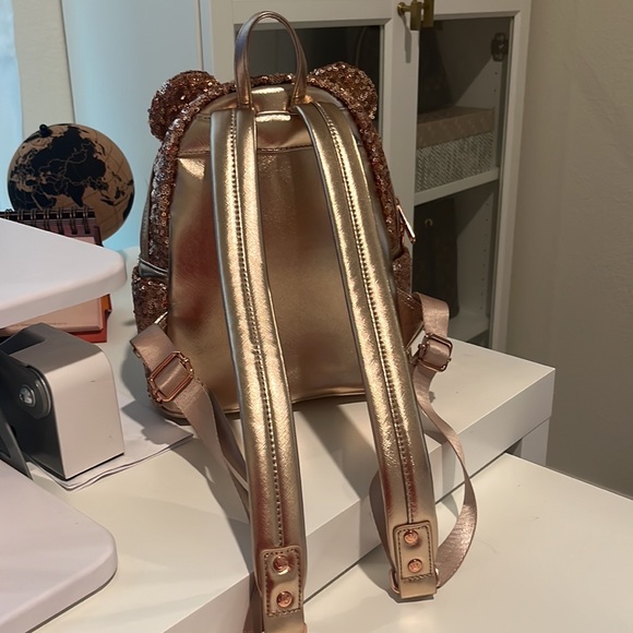 Loungefly | Bags | Loungefly Rose Gold Sequin Backpack Minnie Mouse ...
